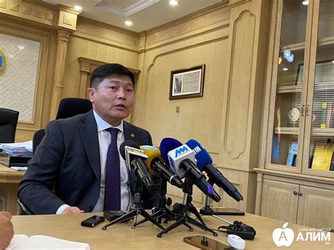 Хууль зүй дотоод хэргийн сайд Х Нямбаатар Нийт сэтгүүлчдээсээ уучлал хүсье