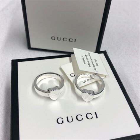 깔끔한 실버 하트 디자인에 구찌 로고 콕 박혀 절친이랑 끼기 딱 좋은 하트 링 네이버 포스트