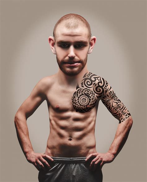 무료 이미지 남자 트렁크 남성 사람 모델 문신 인간의 팔 어깨 수염 근육질의 셔츠가없는 목 풍자 만화 성인 관절 복부 소매 몸통 복근