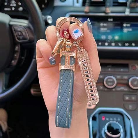 car keychain new ins female high value anti lost number plate net red