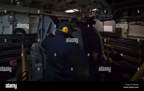 Towed Array Sonar High Resolution Stock Photography And Images Alamy