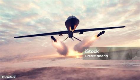 군사 전투 무인 항공기 Uav 발사 미사일 0명에 대한 스톡 사진 및 기타 이미지 0명 감시 건강관리와 의술 Istock