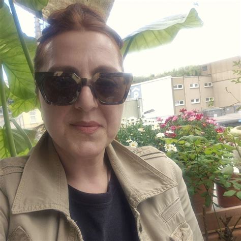 დედამიწის გარშემო ადმინების ბალღობა დადეთ თქვენი ბალღობის ფოტოები Facebook