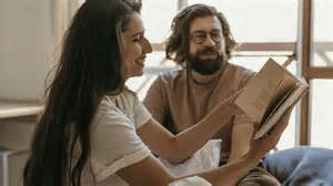 3 Love Poems To Read With Your Partner Before Bed And Strengthen Your