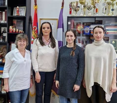 Гости из Словеније Математичку гимназију су од 14 12 15 12 2023 посетили представници гимназије