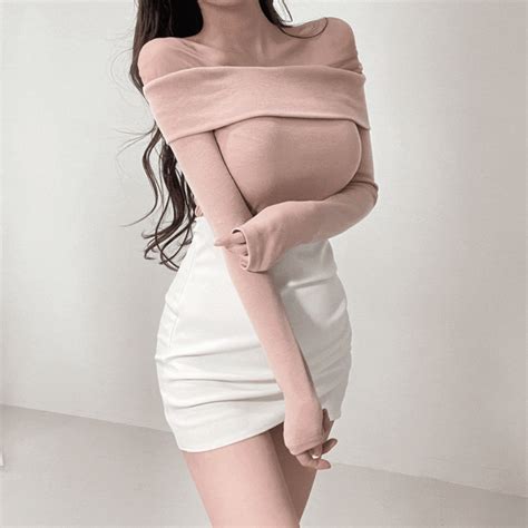 [어깨쉬폰] 가나다란 여리핏 어깨 쉬폰 슬림핏 스판 오프숄더 티 3color 에이블리