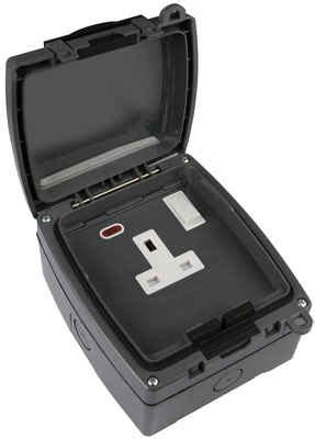 Timeguard WXT Outdoor Gang Socket