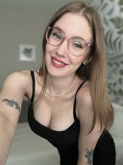 Picture Of Emma Ruby