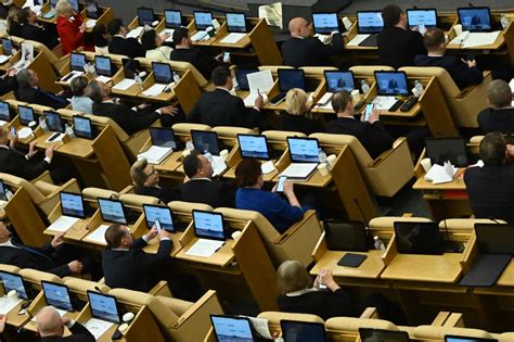 ГД приняла закон разрешающий лицам без гражданства служить по контракту в ВС РФ Kp Ru