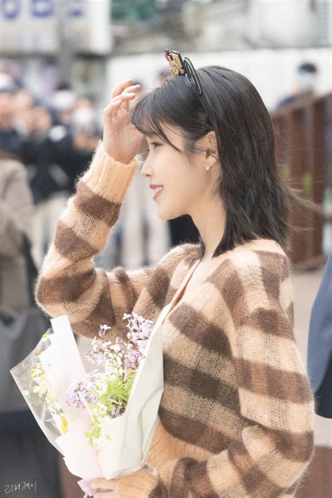 🐥♬』 🎼start With I End With U~iu👑💜 On Twitter Rt Vdreaperj [23 04 30