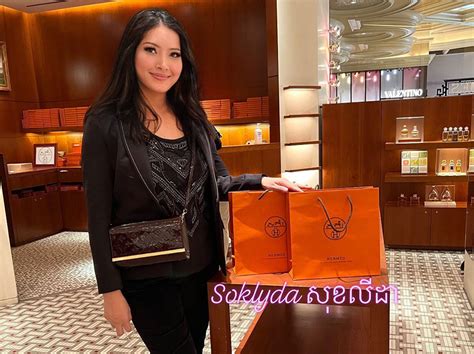 ចាំ ទេ អតីត បវរកញ្ញា អ៊ិ ន សុខ លី ដា រំលឹក រឿង ក្រៅ ឆាក ដ៏ កំសត់ អំឡុង ចូល ប្រឡង ប្រកួត Koh