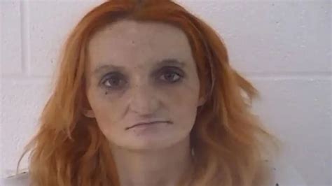 ലൈം ഗികത്തൊഴിലാളിക്ക് എച്ചഐവി പോസിറ്റീവ് ബന്ധം പുലർത്തിയത് 200 ലേറെപ്പേരുമായി മുന്നറിയിപ്പ് ന