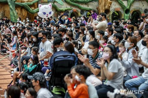 롯데월드 할로윈 퍼레이드