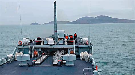 台媒：解放軍艦機密集巡航台海 香港文匯報