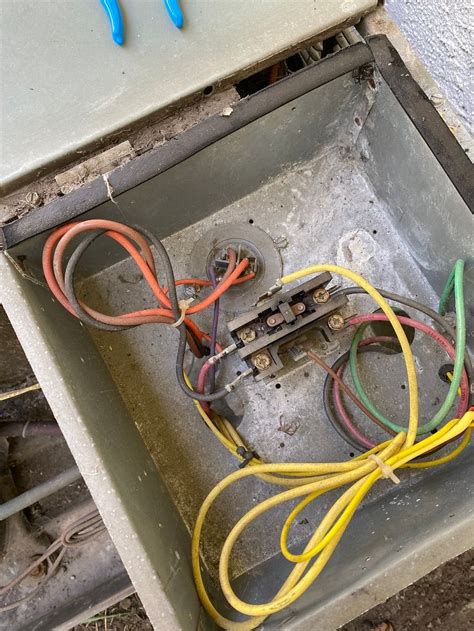 Ac Starts Then A Few Seconds Later Stops Pressing Reset Button Starts