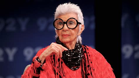 Iris Apfel The 97 Year Old Fashion Icon Signs With Modeling Agency IMG Allure