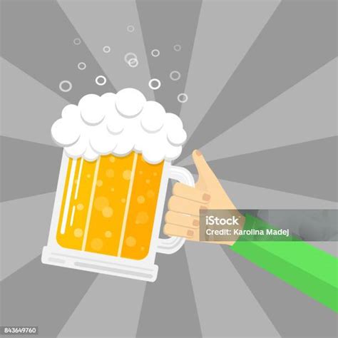 빈티지 배경에서 맥주의 찻잔을 들고 남자의 손 벡터입니다 개념에 대한 스톡 벡터 아트 및 기타 이미지 개념 고풍스런 공예 Istock