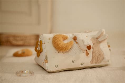 Triangle Dactivités Newborn Little Dutch