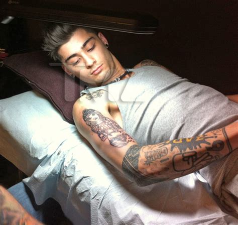 Zayn Maliks Tattoo Artist On Perrie Ink