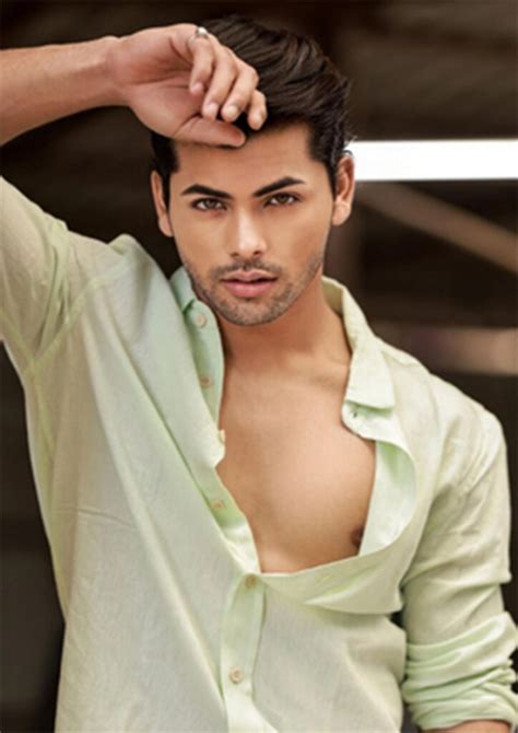 Siddharth Nigam Biography 2025 Net Worth Height Age Girlfriend