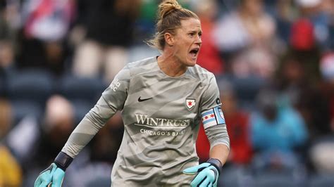 Amazing Alyssa Naeher Save Gives Stars Fc 0 0 Draw Makes Nwsl History
