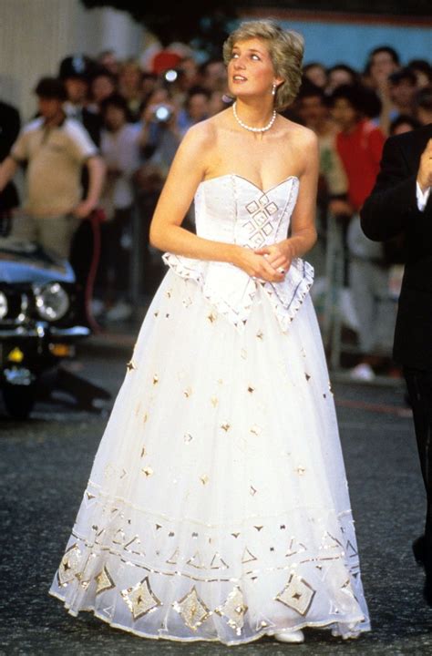 A Timeline Of Princess Diana S Best Looks Artofit