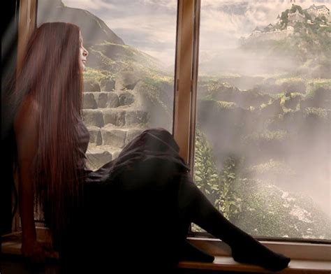 Девушка смотрит в окно со спины картинки Фото подборки 3