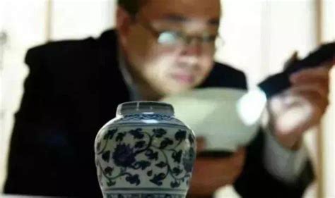 必学绝招轻松鉴别明洪武永乐宣德成化瓷器及市场拍卖纪录 青花瓷 元代 釉面