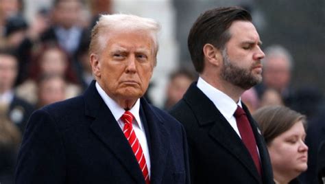 Trump Advierte Que No Bromea Sobre Buscar Un Tercer Mandato En La