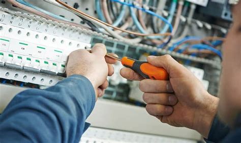 How To Replace A Circuit Breaker Know The Right Way Here