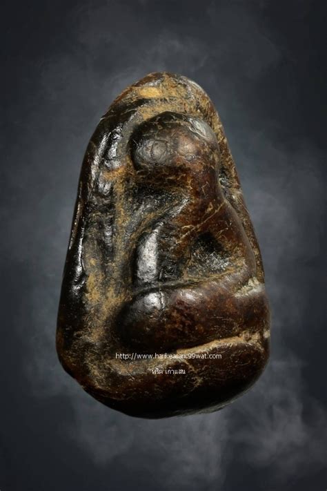 พระปิดตาเนื้อผงคลุกรักพิมพ์เม็ดบัว อาจารย์เปิง วัดชินวราราม จ ปทุมธานี หริด์ เก้าแสน