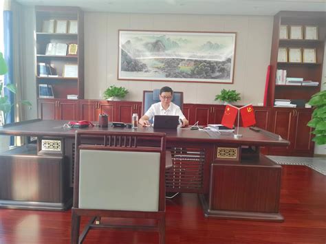 华视技术总经理林峰祝全体员工及广大客户朋友中秋节快乐江西华视技术服务有限公司