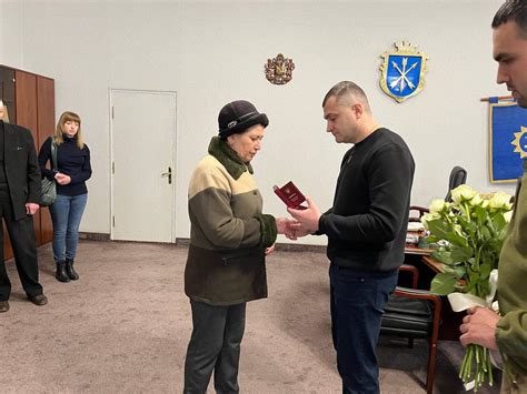 Родини загиблих хмельничан отримали посмертні ордени бійців “За мужність” XМ ІНСАЙД