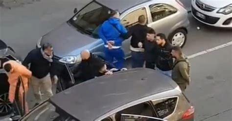 Diffuso Sui Social Il Video Dellarresto Del Cantante Neomelodico Niko Pandetta A Milano