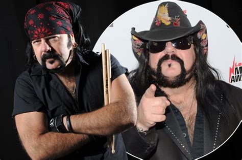 Vinnie Paul Dead Pantera Announces Drummer Has Passed Away Aged 54