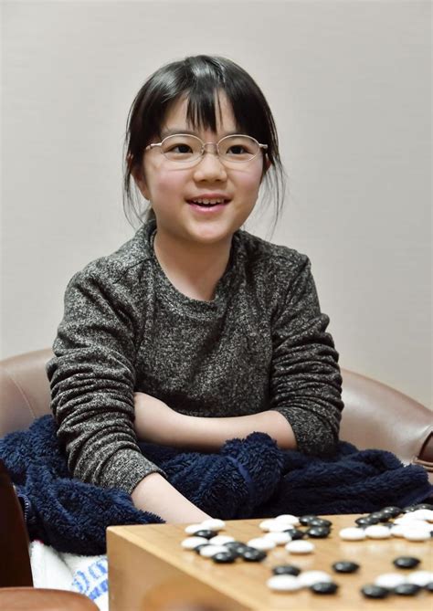 菫初段、最終戦は白星 囲碁、1年目は17勝7敗 読んで見フォト 産経フォト