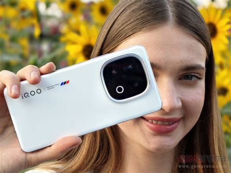 IQOO 13 Debuts In India Will Also Be Sold Through Offline Stores GSMArena Com News