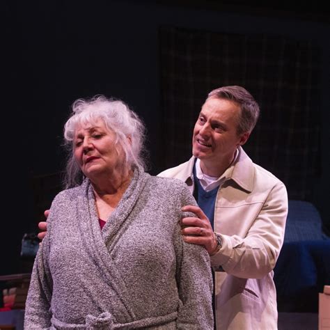 Exit Wounds Seeks Redemption Hollywood Progressive