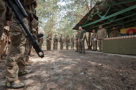 Міністр внутрішніх справ Ігор Клименко відвідав позиції штурмових бригад Гвардії Наступу на