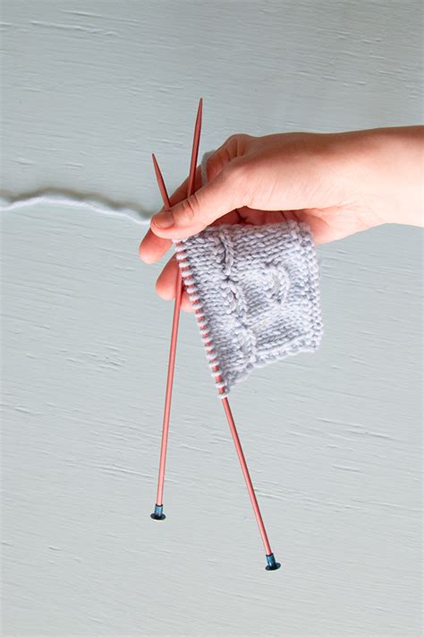 How To Knit A One Row Buttonhole Hands Occupied