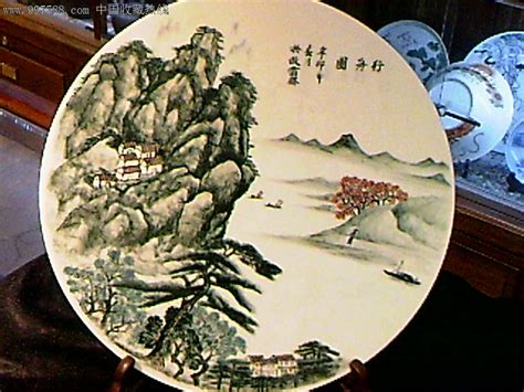 张震大师醴陵釉下五彩瓷器行舟图挂盘 彩绘瓷 彩瓷 五彩 21世纪10年代 釉下彩 山水 摆件 挂件 其他窑系 se15018782 零售