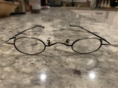 These Extremely Small Reading Glasses R Helpmefind