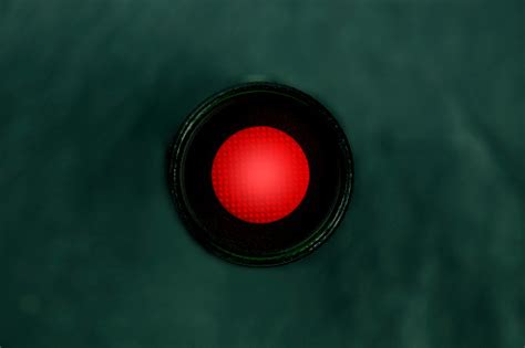 복사 공간 어두운 패널에 역동적인 빨간 버튼의 오버 헤드 사진 개념에 대한 스톡 사진 및 기타 이미지 개념 검은색 공란 Istock