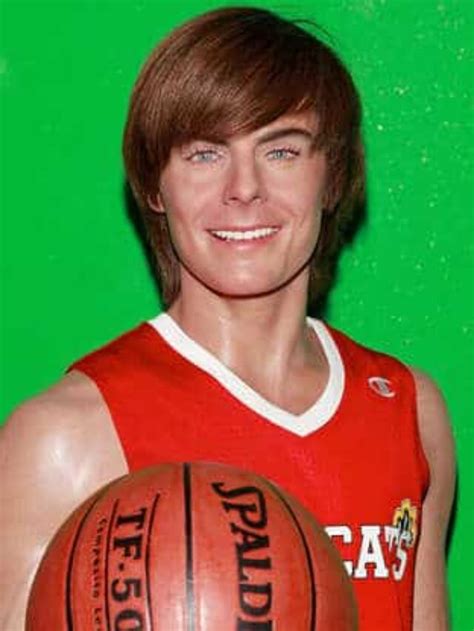 8 Of The Worst Celebrity Wax Figures Ever Made
