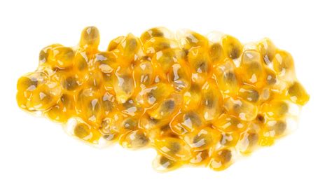 패션 과일 씨앗 흰색 배경에 고립 패션 프루트 또는 마라쿠야 펄프 이국적인 과일 잘라내길 맨 위 보기입니다 건강한 식생활에 대한 스톡 사진 및 기타 이미지 Istock