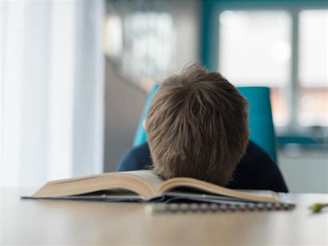 report 65 of 4th graders can t read lee duigon