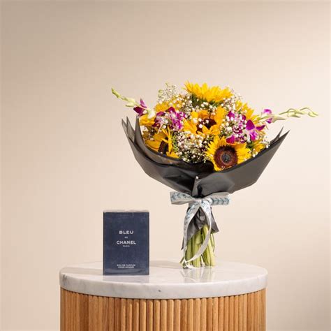 اطلب او أرسل غطر بلو دي شانيل باقة دوار الشمس هدية أونلاين في القاهرة