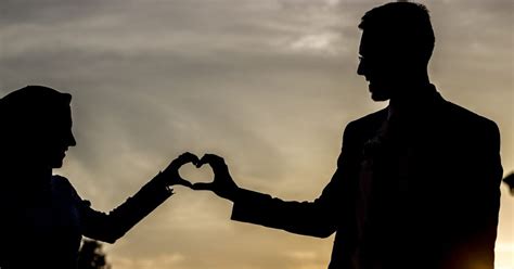 Hukum Suami Membiarkan Isteri Menanggung Nafkah Keluarga Kashoorga