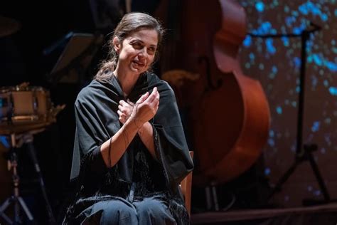 Luana Rondinelli Presenta Sciara Prima C Agghiorna