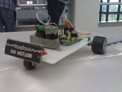 PIC F A LINE FOLLOWING ROBOT PROJECT